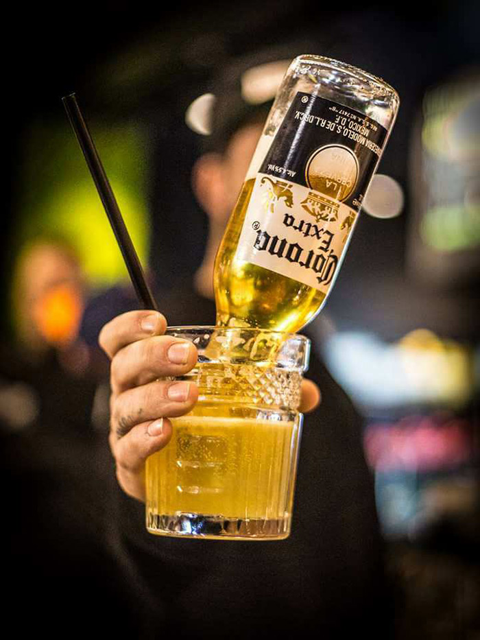 Gdzie wyskoczyć na drinka i dobrze się zabawić? 9 fajnych miejsc w ...